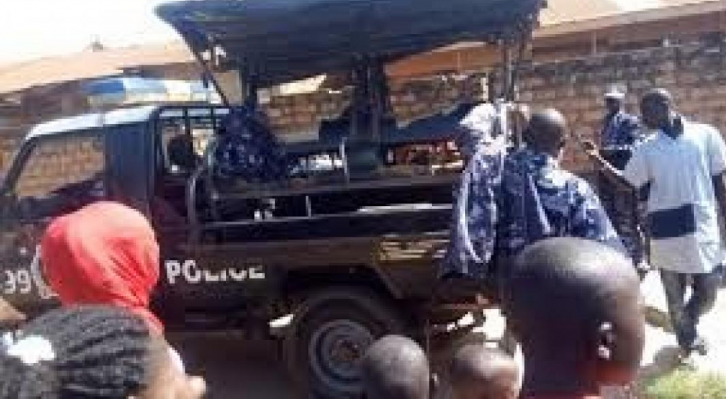 Shocking: 5 months old baby discovered in a garbage decomposing site in ...