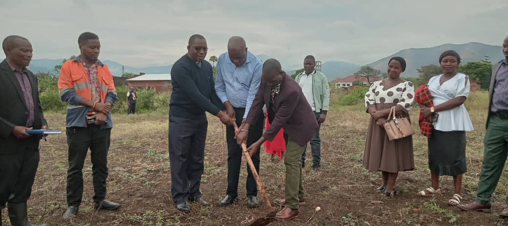 RDC Walunsimbi on ground breaking for Mubuku Irrigation primary, urges ...